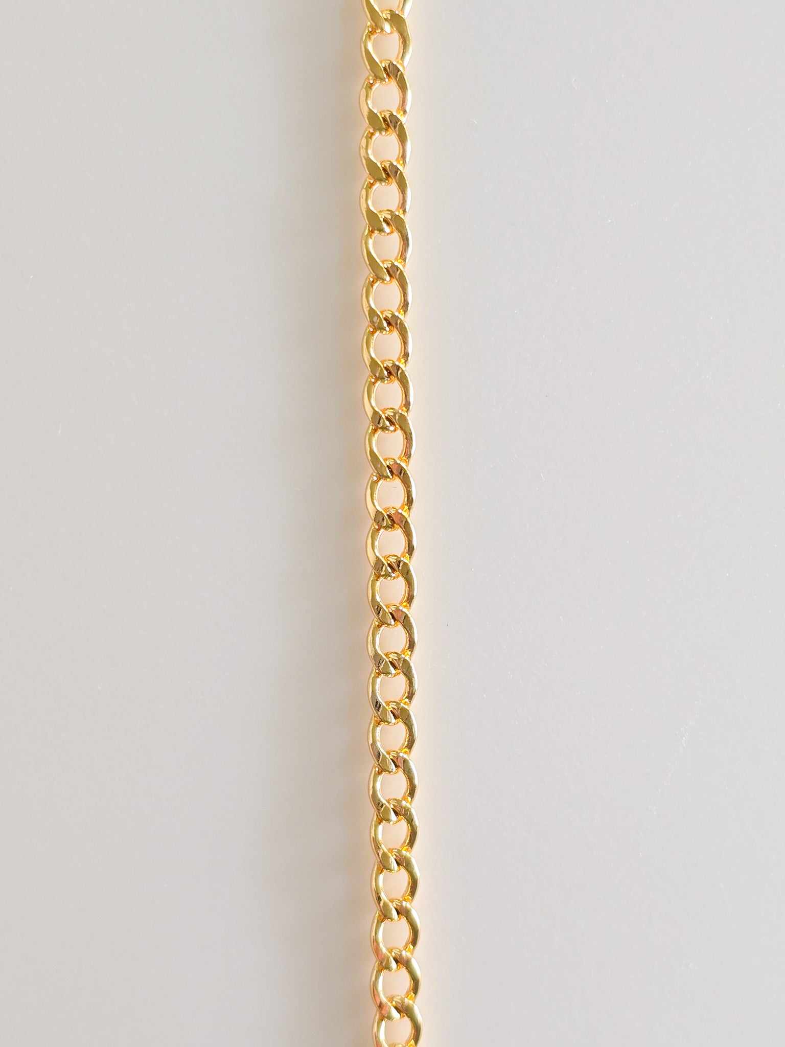 The Medium Curb Chain | 14K Gold Finish